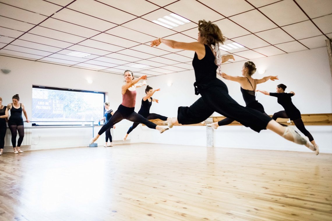 Cours de danse classique avancé pour adultes à Bordeaux